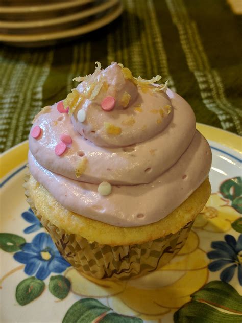 Year Of The Cupcake August Thoras Blog