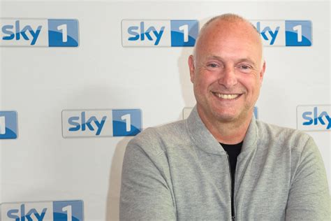 Kommentator Frank Buschmann Verlängert Mit Sky