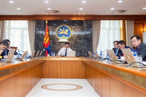 Засгийн газрын ээлжит бус хуралдаанаар Оюутолгой төслийн талаар хэлэлцэж байна