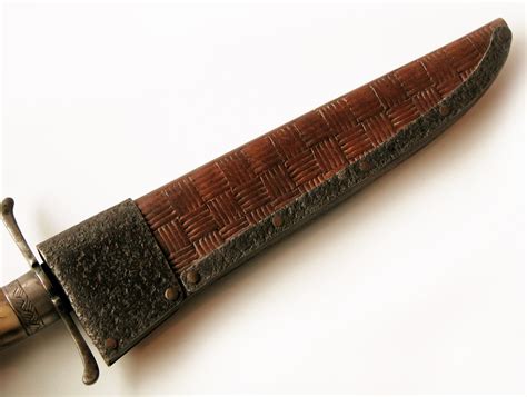 Contemporary Makers: Hershel House Knife with a John House Sheath