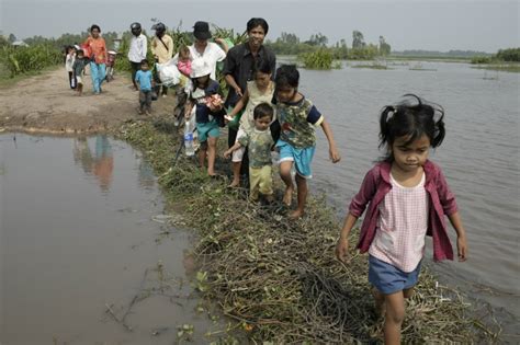 Issue Brief No 6 Environment Migration Security Implication Of