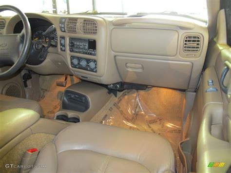 1998 Chevrolet Blazer Ls 4x4 Beige Dashboard Photo 39570927