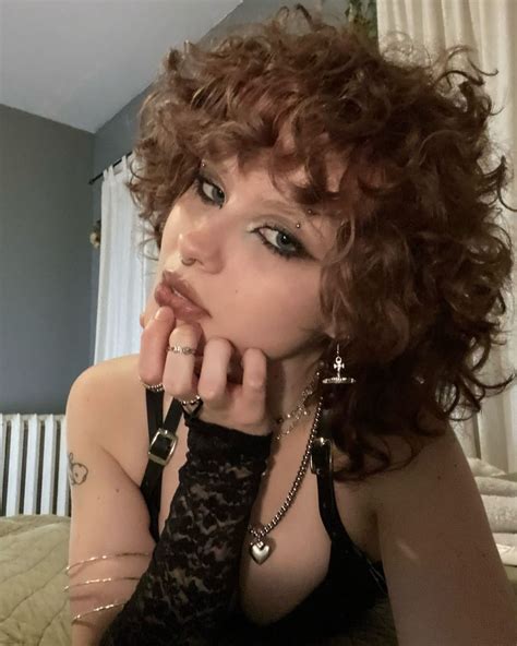 Pin By Elif Koç On Makeup In 2025 Curly Hair Styles Cut My Hair