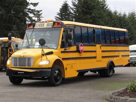 2011 Thomas C2 6 Passenger 6 Wheelchair Ada School Bus Bt2551