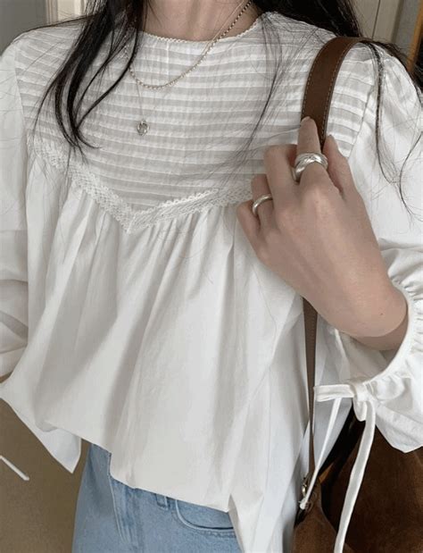 멜라운지 뉴모모 핀턱 블라우스 리본블라우스 하객룩 데이트룩 에이블리