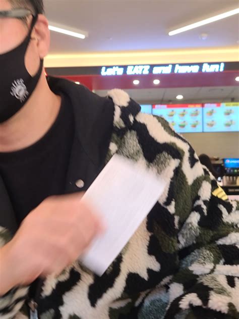 Энх Амьдрал 🇲🇳 🇰🇷 On Twitter Хариугаа авсан 🤣🙈 Сарнисан зураг дарж өгөөд байвал би ч бас