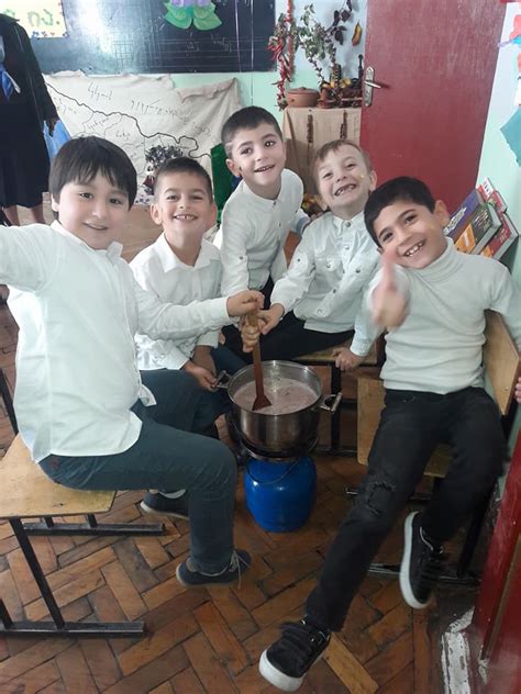 სკოლა რუსთველი