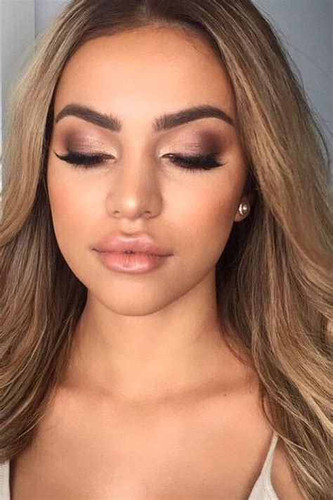How To Do Natural Wedding Makeup