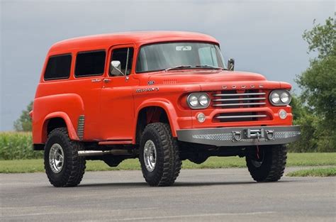 Dodge W100 - Information and photos - MOMENTcar