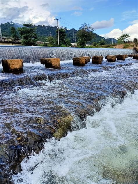 ຮ້ານ ຮ້ານ ເຂົ້າປຽກແຊບ ແມ່ ໂອເລຍ ວັງວຽງ ສ ປ ປ ລາວ