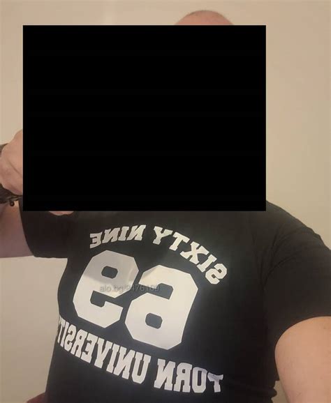 Ескорт мъж само за жени Мъж търси жена за секс Сливен Ескорт мъж само за дами оставете