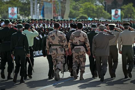 حضور رهبر انقلاب در دانشگاه امام حسینع جهان نيوز