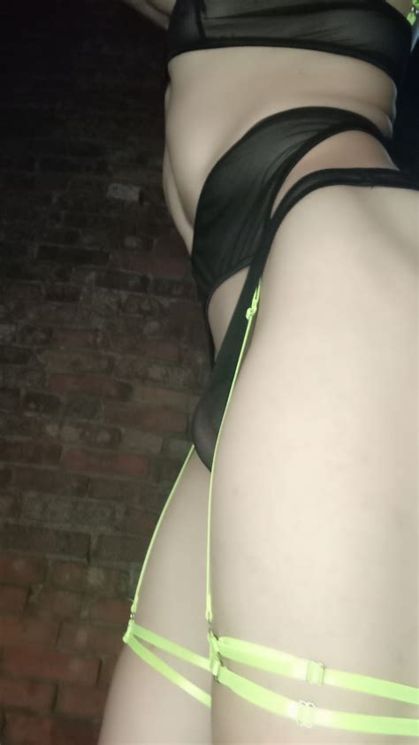 I Went Out For A Walk Naked In An Abandoned Tunnel Pics XHamster