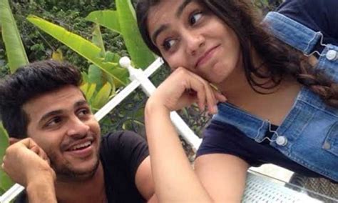 Mittali Parulkar Meet The Charming Wife Of Indias Sensational All