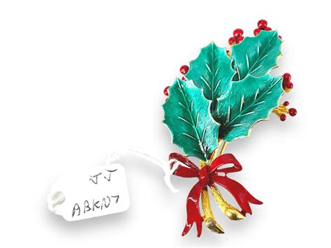 Lot Jj Jonette Holly Leaves And Berries Pin