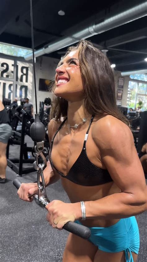 Bicep Princess 👑 Up Close And Personal Instagram