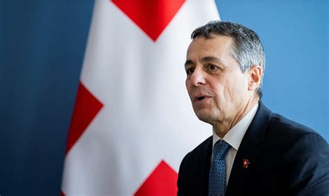 შვეიცარიამ გაყინული რუსული აქტივები უკრაინას შესაძლოა რეფერენდუმის გზით გადასცეს Bpn