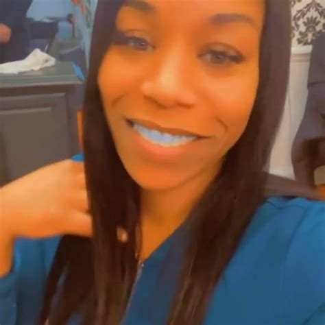 Quintesea Jaelyn Quin Threads Say More