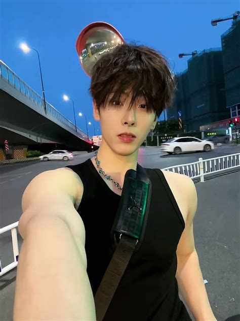 不喜欢？反差 健身 肌肉 是小杜 这还拿不下你吗 Youtube