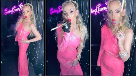 Your Goddess Smokes An Eve With An Extra Long Holder Smokingqueenalina Clips Sale