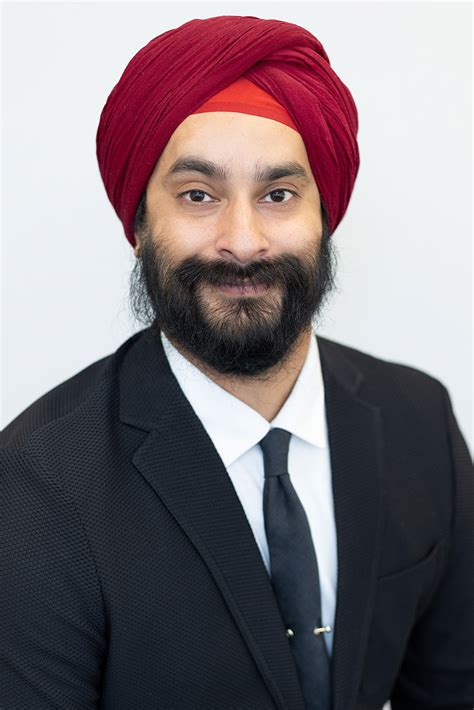 Dr Jaskaran Singh Public Health Physician Knee Clinic
