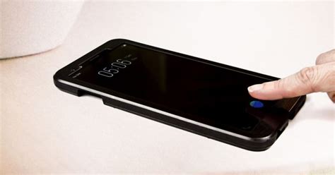 Under Display Fingerprint Sensors Enter Mass Production Confirms Manufacturer Smartprix Bytes