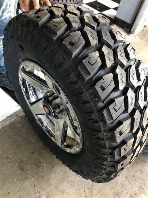 Light Truck Mud Tire Lt23575r15 Lt24575r16 Lt26575r16 Tyre And Car