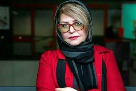 گرد پیری بر چهره اکرم محمدی در 65 سالگی عکس