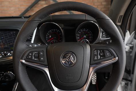 Holden Commodore Ss White 21 Richmonds