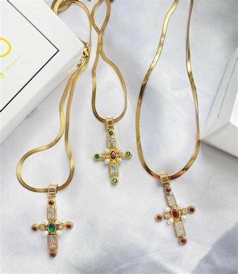 Éos თუ ჯერ კიდევ არ იცით რა აჩუქოთ სიყვარულის დღეს მაშინ ეს პოსტი შენთვისაა ️ ️ ️ ულამაზესი