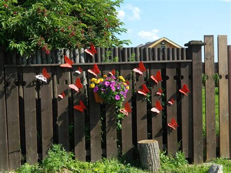 Основы маскировки как скрыть неприглядные постройки на дачном участке Садовые скульптуры