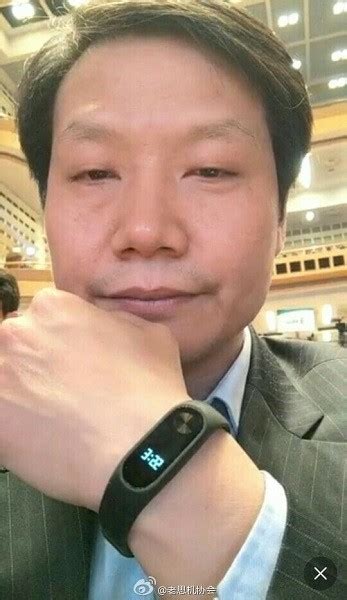 Xiaomi Ceo Shows Off Mi Band With Lcd Display Physical Buttons Aivanet