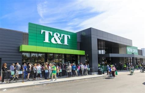 Photo Gallery Tandt Opens New Store In London Canadian Grocer