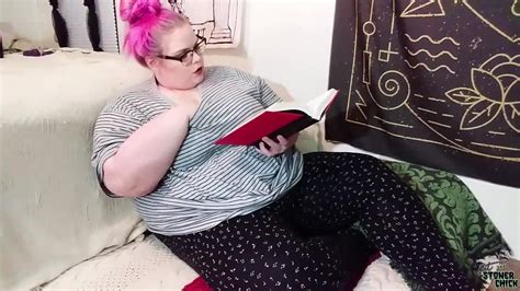 Fat Stoner Chick Having Orgasm