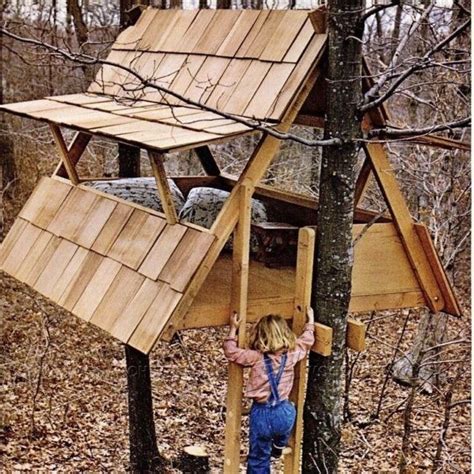 Pin By Linda Anne Brown On Tree House Tree House Diy Tree House Designs Tree House Plans