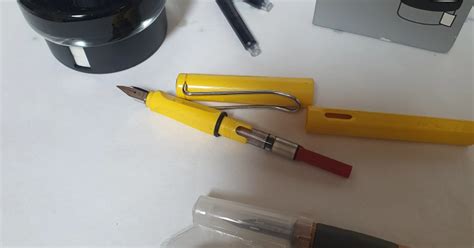 라미 사파리 만년필 Ef 외 컨버터 라미 잉크 만화 G펜 만년필 청소용 물통 평화1동 취미 게임 음반 당근 중고거래