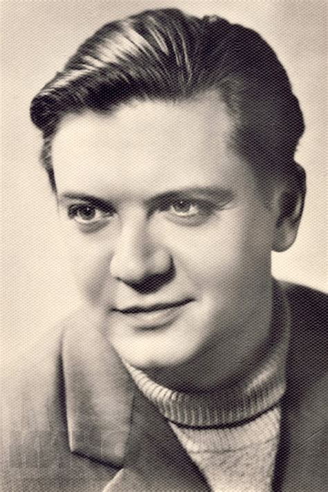Юрий Боголюбов — биография, фильмография, фотографии актёра