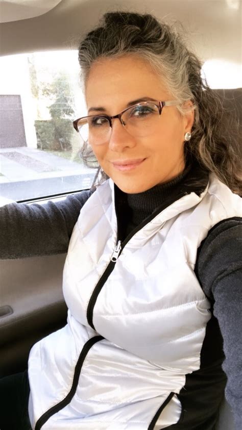 Beautiful Old Woman Most Beautiful Women Pretty Woman Lovely Silver