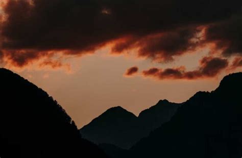 Guide To Cemetery Burial Options From Caskets To Markers