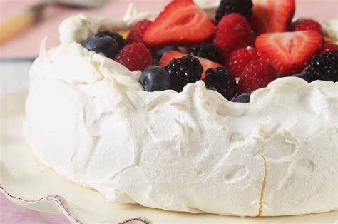 Pavlova Recipe & Video - Joyofbaking.com *Video Recipe*