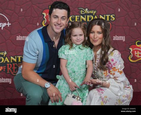 L R David Henrie Daughter Pia And Wife Maria Cahill At The Disneys