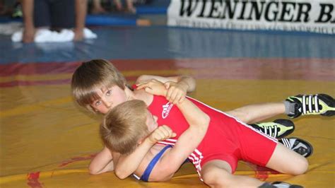 Anger 94 Junge Ringer Beim Schlumpfcup Am Start