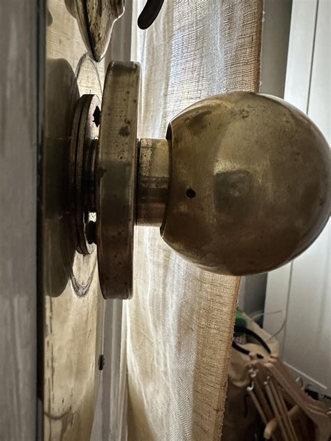 unable to remove knob r diy
