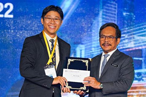 Evan Ho Wins First Prize At The Malaysian Road Conference Tony Gee