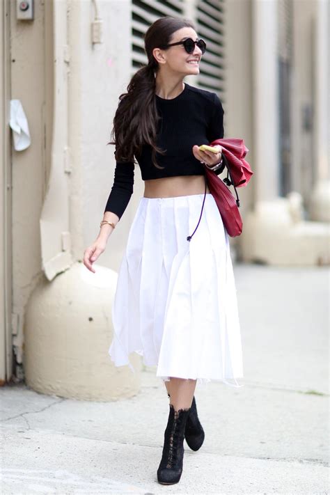 The Types Of Crop Tops You Need To Have In Your Closet ELLE Canada Magazine Beauty