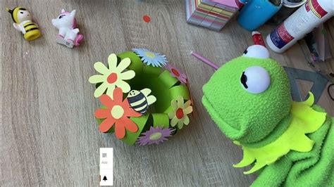 ΕΎΚΟΛΗ κατασκευή λουλουδιών γλάστρας με χαρτί Ανοιξιατικες χειροτεχνίες Νηπιαγωγείο
