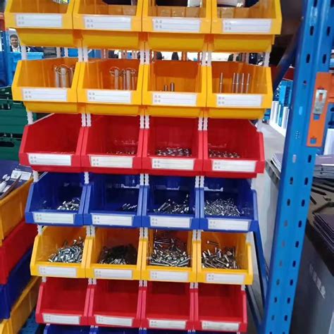 창고 작은 부속을 위한 쌓을수 있는 플라스틱 저장 Bin