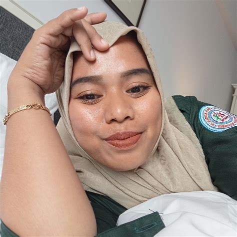 Pacaran 9 Tahun Baru Bisa Halalkan Dan Naik Ranjang Ehhh Naik Pelaminan