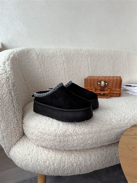 Угги Novva ціна 709 грн Інтернет магазин Miss Puff