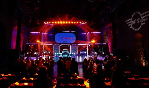 Yeni Mini Cooper 5 Kapı Ve Mini Cooper Cabrio Tanıtıldı Sdn